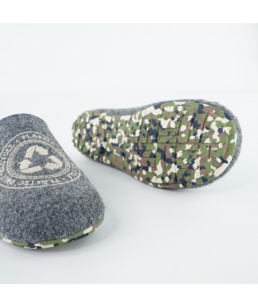 Men's slippers recycled symbol vegan shoes recycling - VEGANSHOES.IT